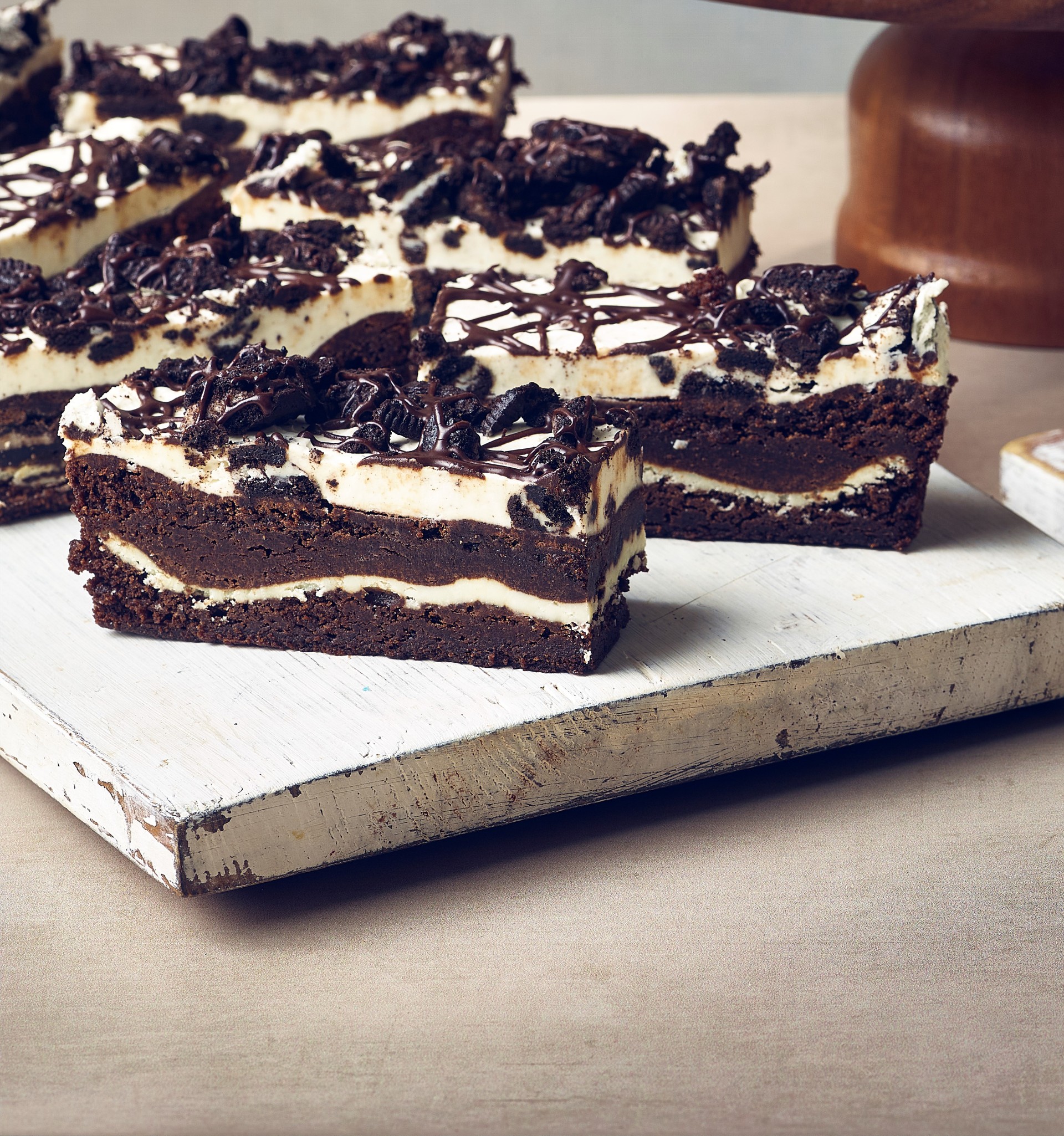 Bulk Buy SWEET STREET Cookies & Cream Stack Wholesale | KFF