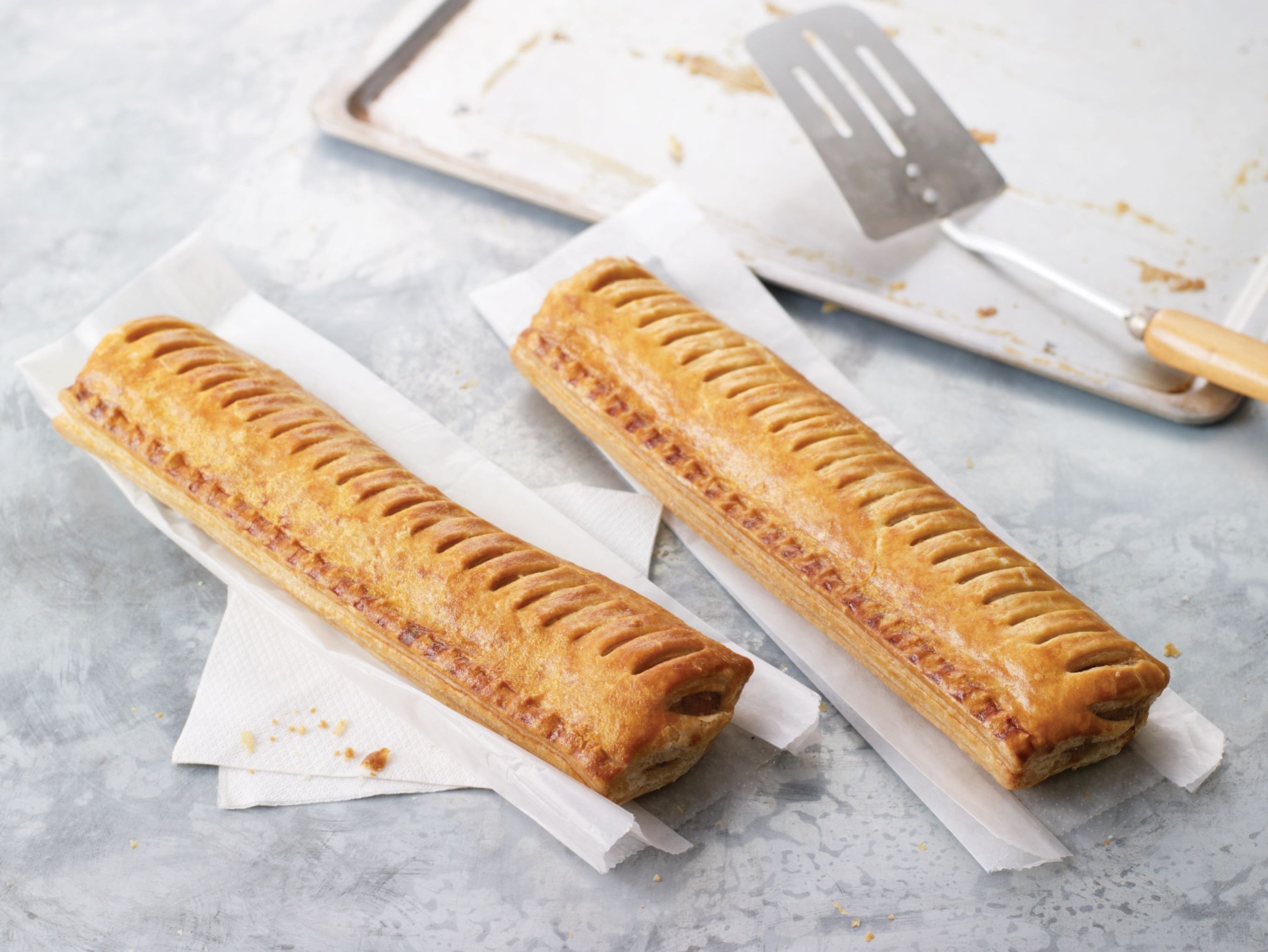 Bulk Buy PROPER CORNISH Footlong Sausage Roll Wholesale | KFF