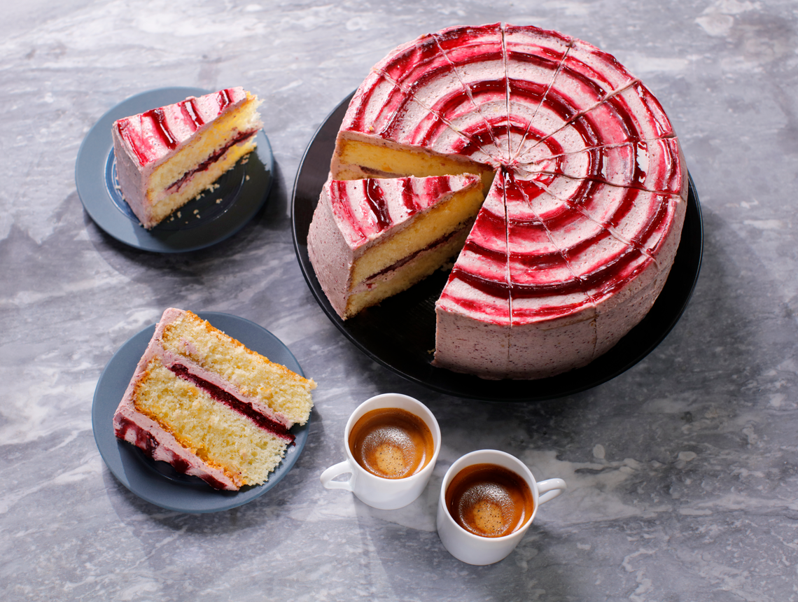 Bulk Buy THE HANDMADE CAKE COMPANY Blackberry & Mascarpone Cake ...