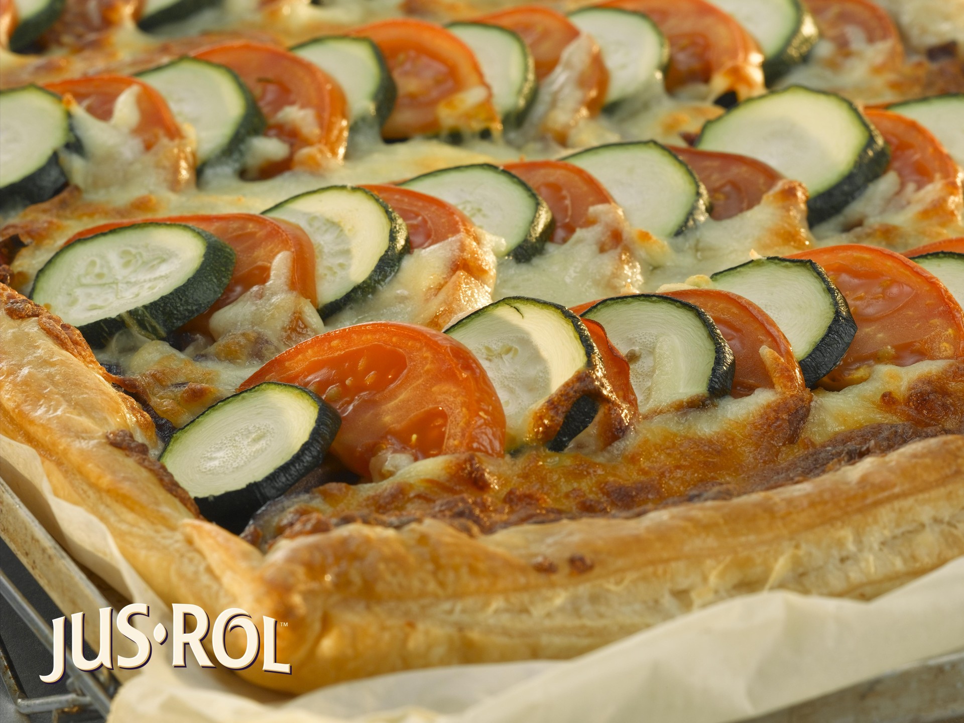 Bulk Buy JUS-ROL Puff Pastry Sheets (58 x 38cm) Wholesale | KFF