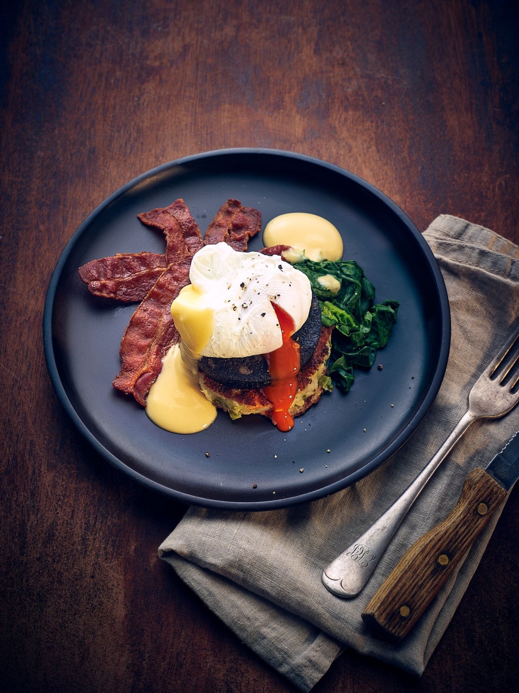 Bulk Buy GRUMPY PIG Beechwood Smoked Cooked Streaky Bacon Wholesale | KFF
